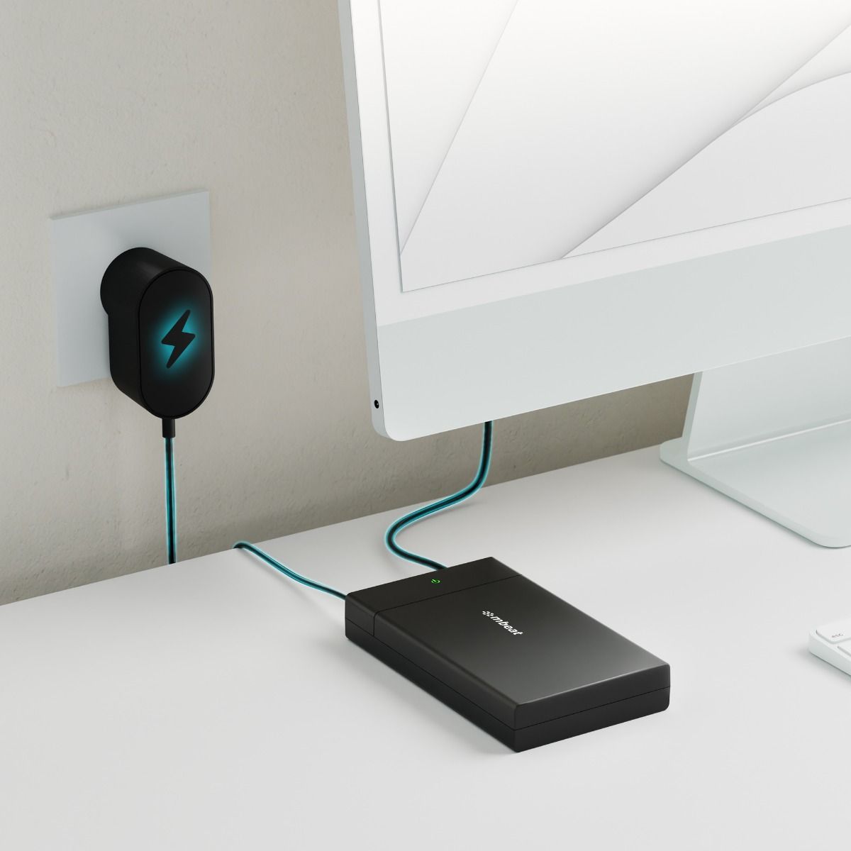 mbeat C1 Tool Free USB 3.0 3.5”/2.5” SATA HDD Enclosure